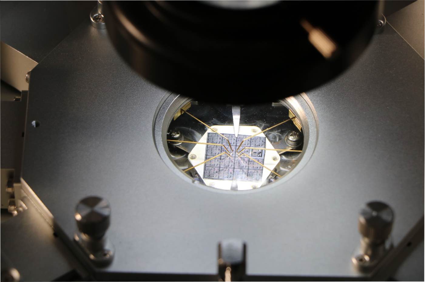 HCP-400-V-MPS - Mini probe stage under vacuum